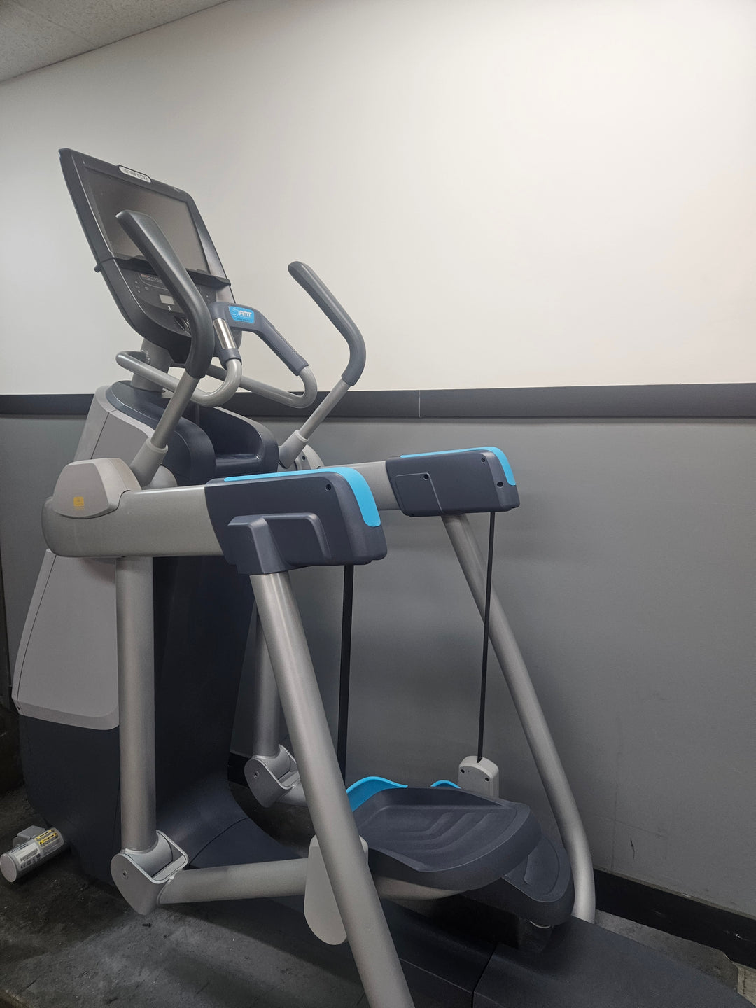 Pre-Owned Precor AMT 885 – Push Pedal Pull